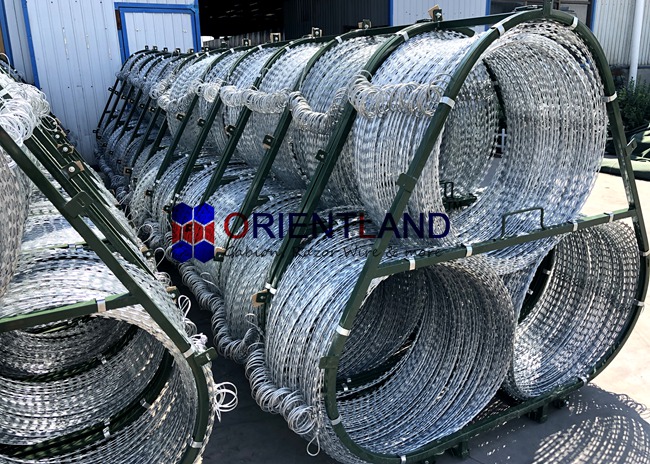 Triple Standard Concertina Wire Fence 75m Military Concertina Coil Fencing
